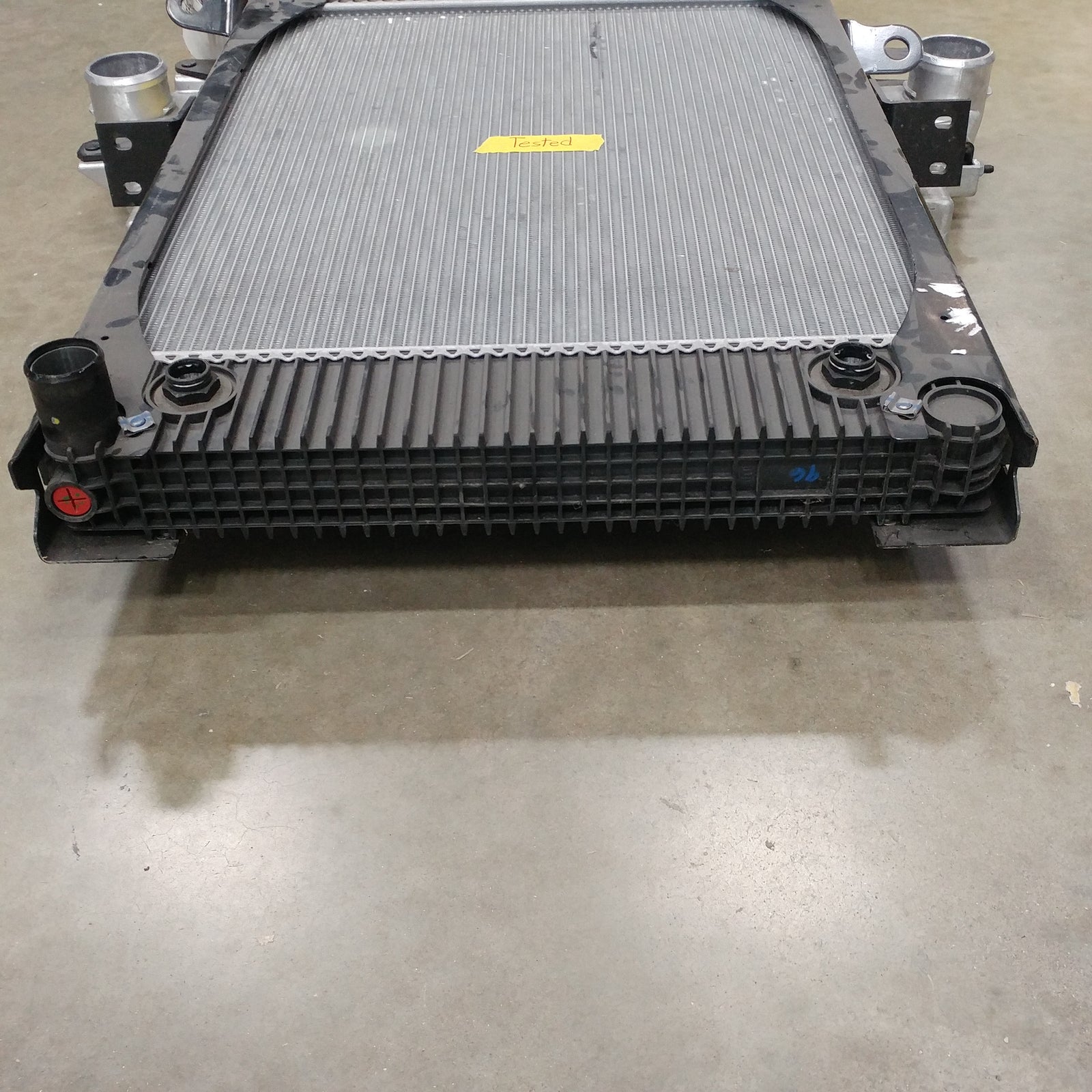 Freightliner Radiator & CAC - BHT D3032 Assembly - P/N BHT E2275