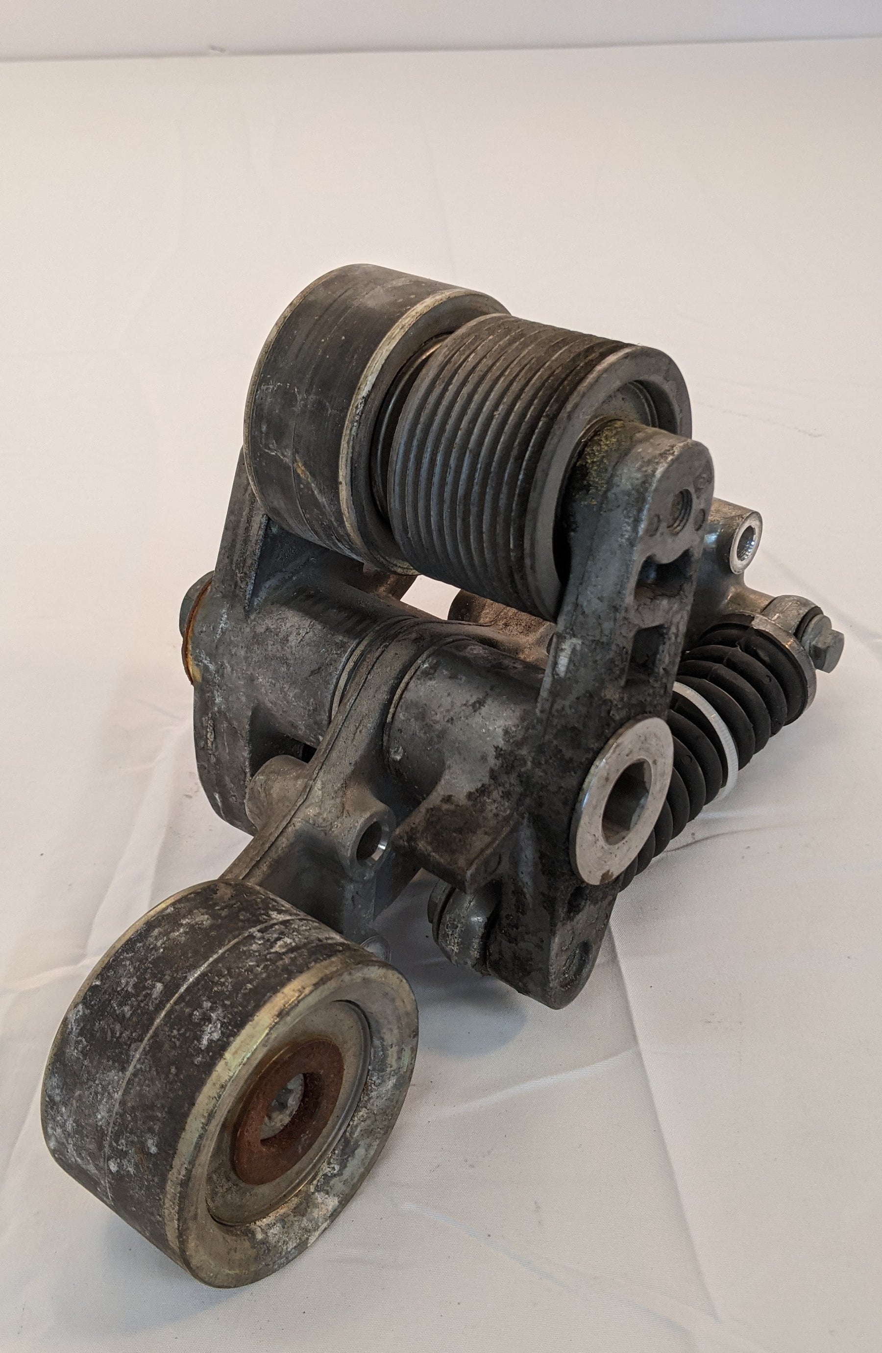 Detroit DD15 Engine HDEP Belt Tensioner - A 472 200 10 70