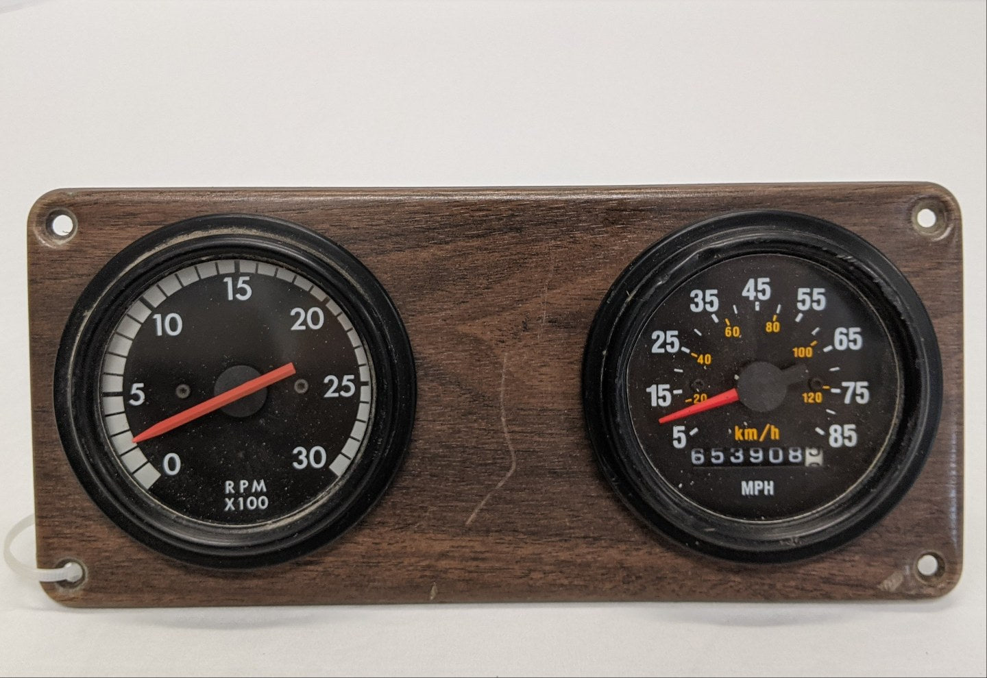 A22-39114-000 - Freightliner Speedometer Instrument Cluster