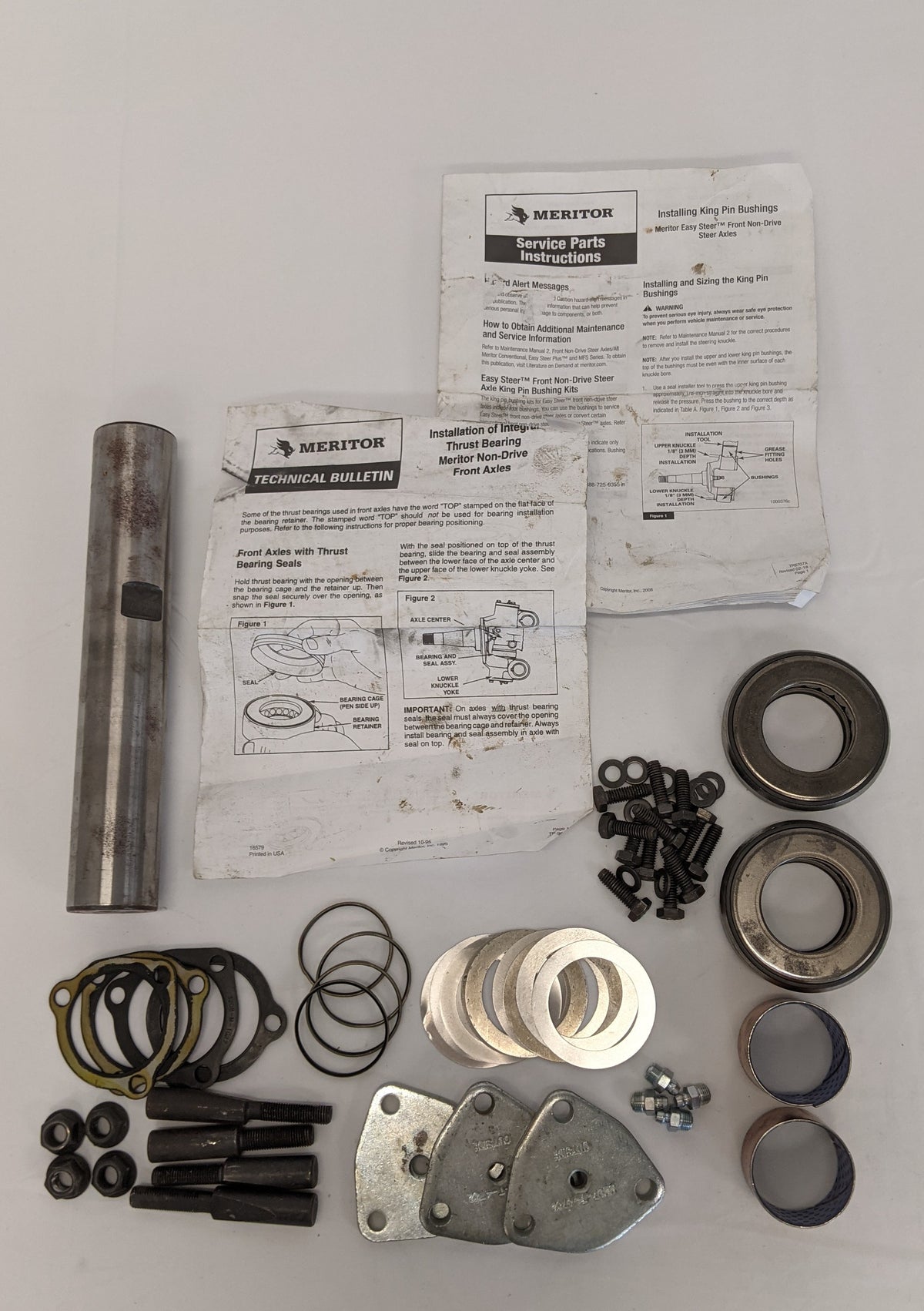 Meritor Front Steering Non-Driven Axle Knuckle King Pit Kit - R201315