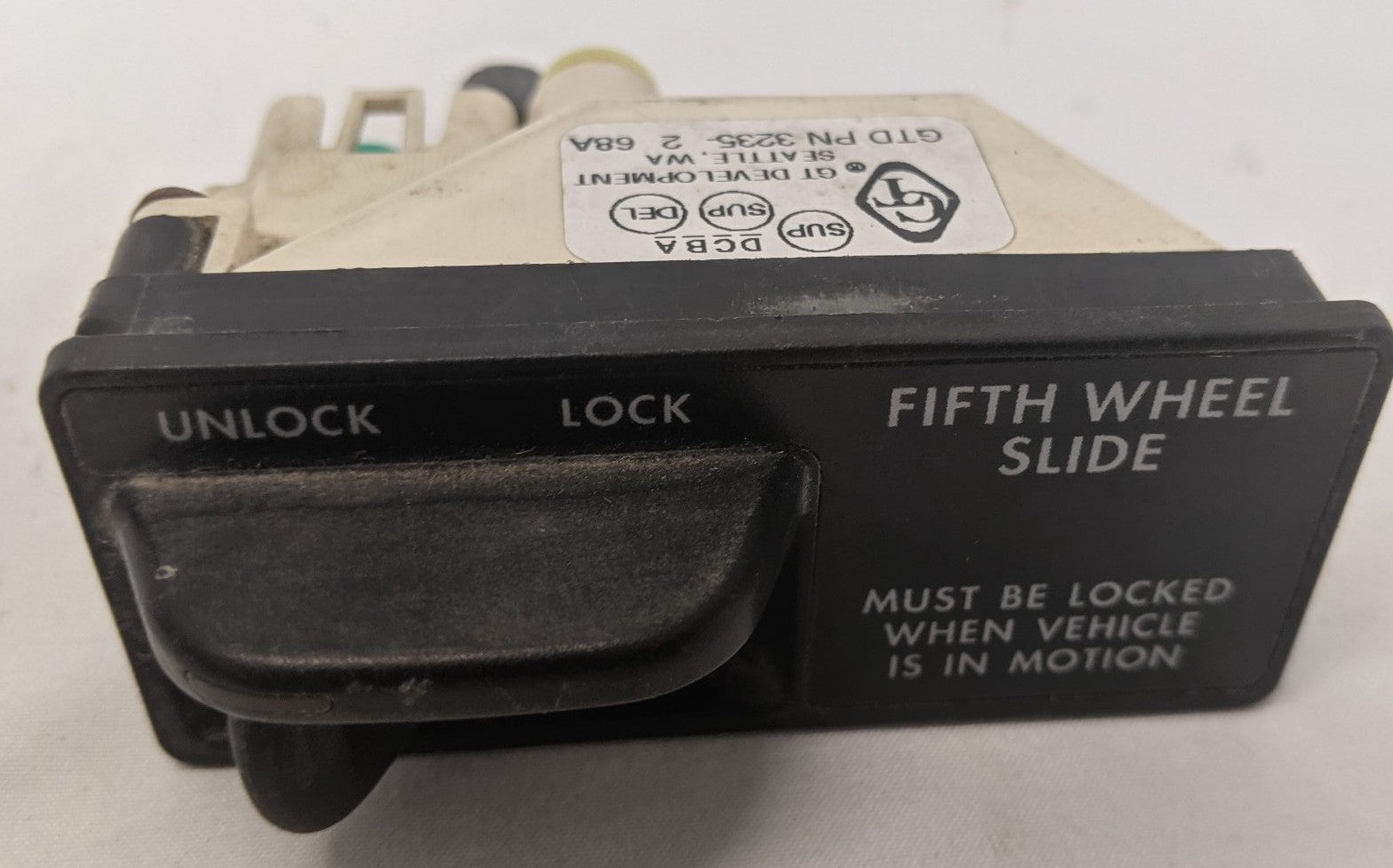Fifth Wheel Slide Toggle Valve - P/N GTD 3235 2 - Damaged