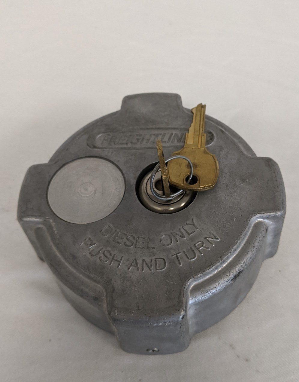 Freightliner Quarter Turn Locking Fuel Tank Cap - 03-37017-002