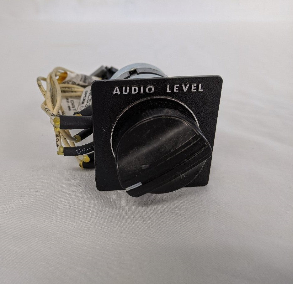 Used Western Star Volume Audio Control Switch w/ Harness - P/N 59010-3