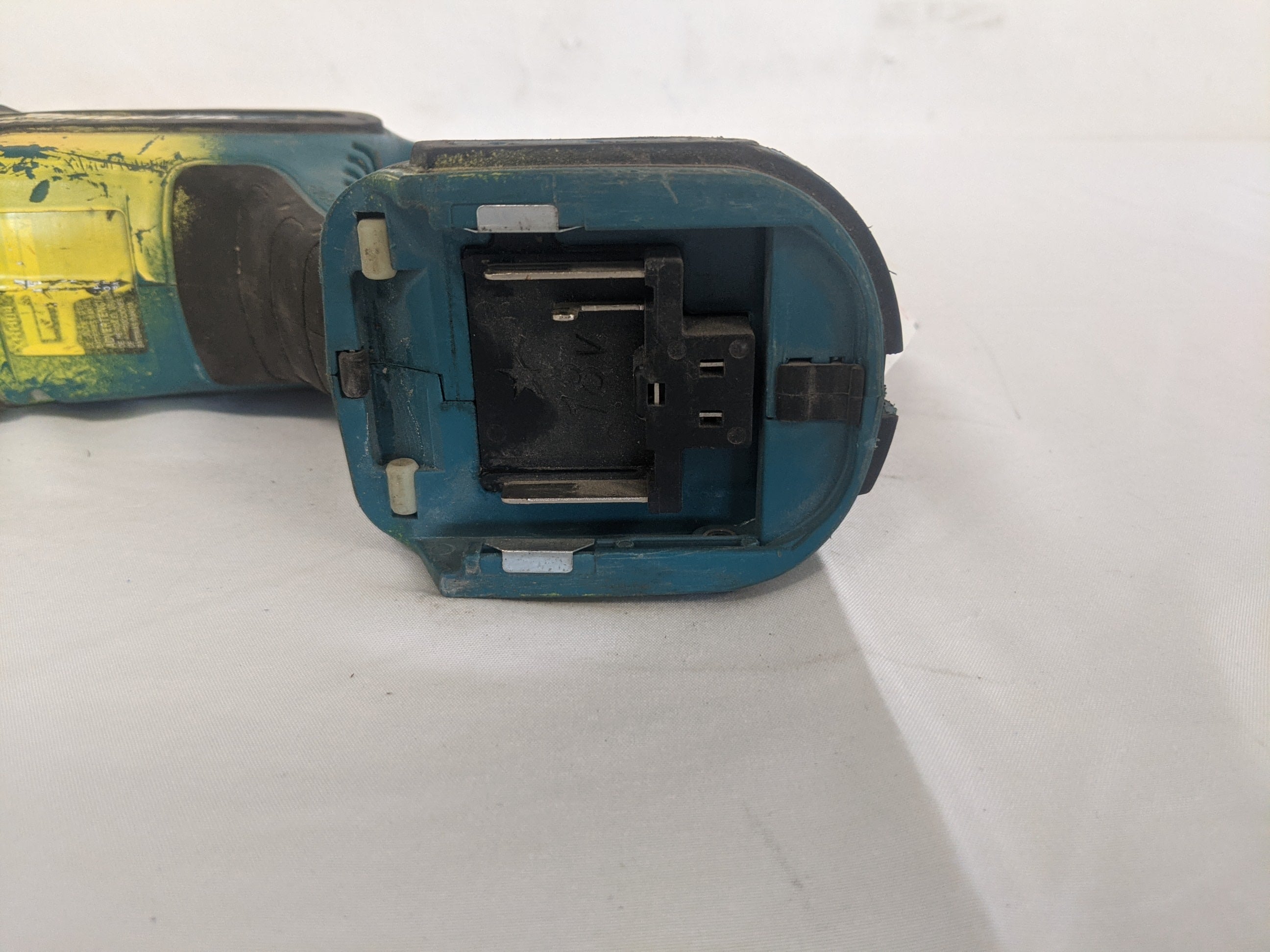Makita xrh04 store