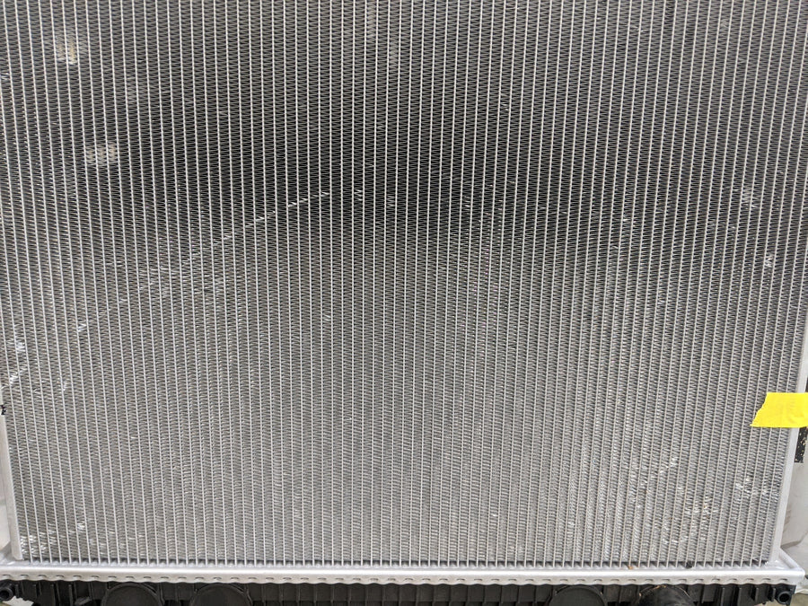 Freightliner 30 ¾" x 42" x 2" Radiator Core Assembly - BHT U3692002