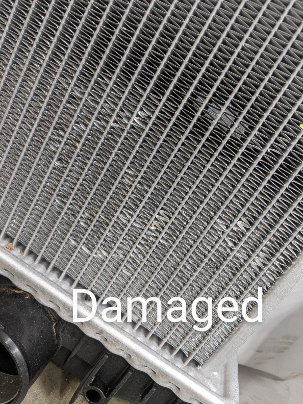 Freightliner 30 ¾" x 42" x 2" Radiator Core Assembly - BHT U3692002