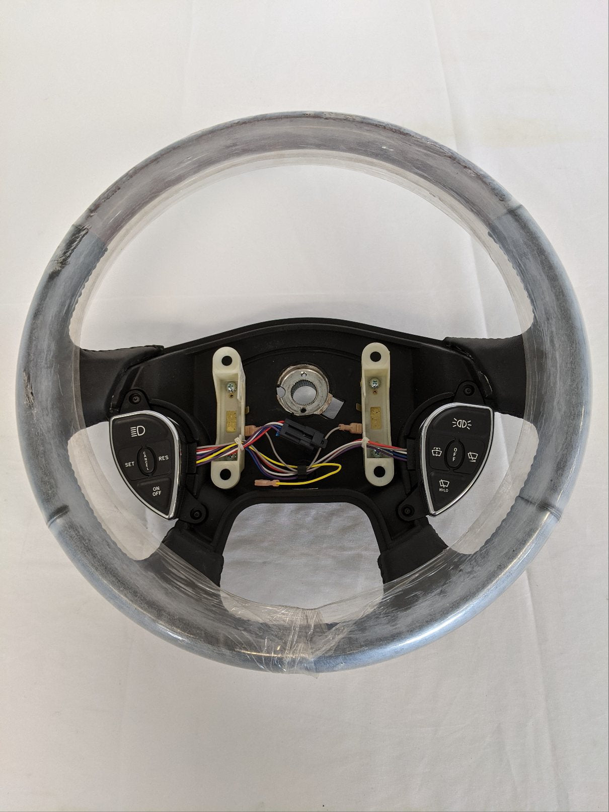 Freightliner 18" Smart Steering Wheel -Woodgrain - P/N 14-15942-000