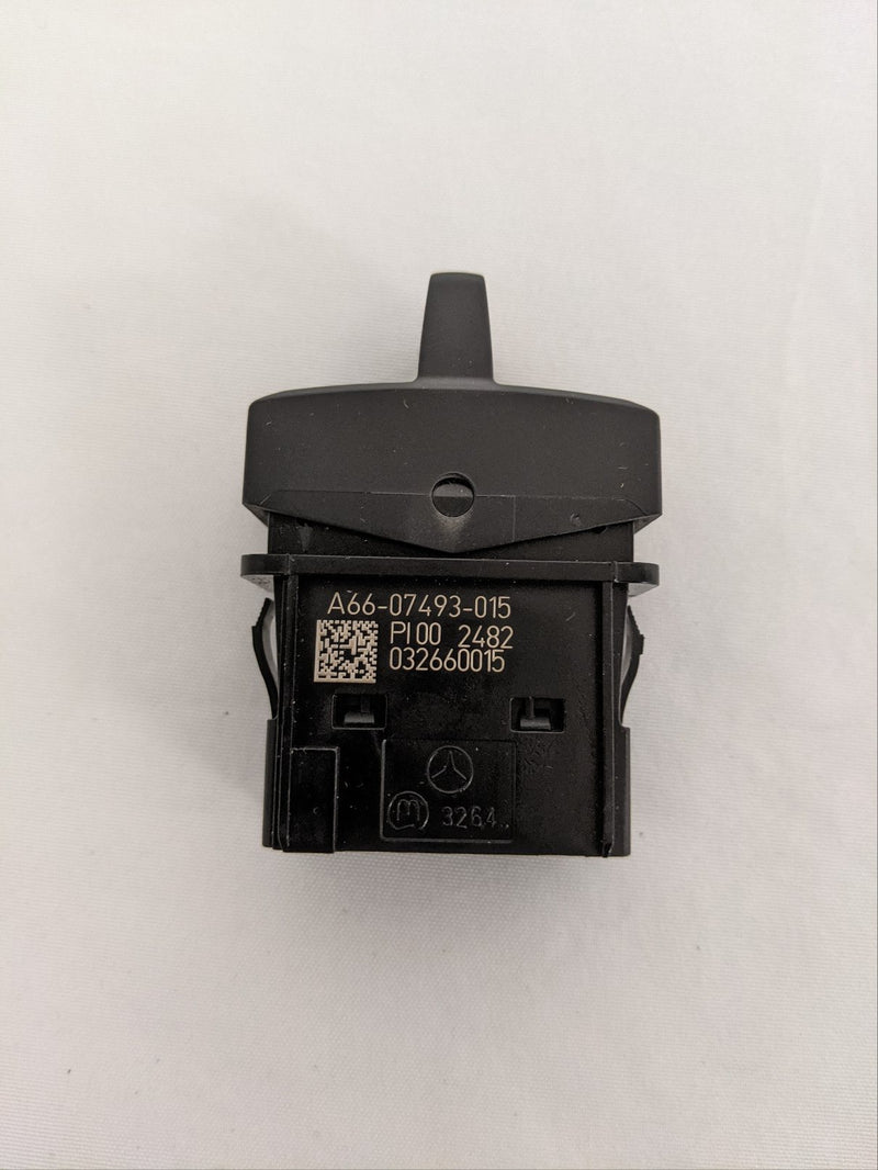 Freightliner Blank Multiplex MSF Rocker Switch P/N: A66-07493-015