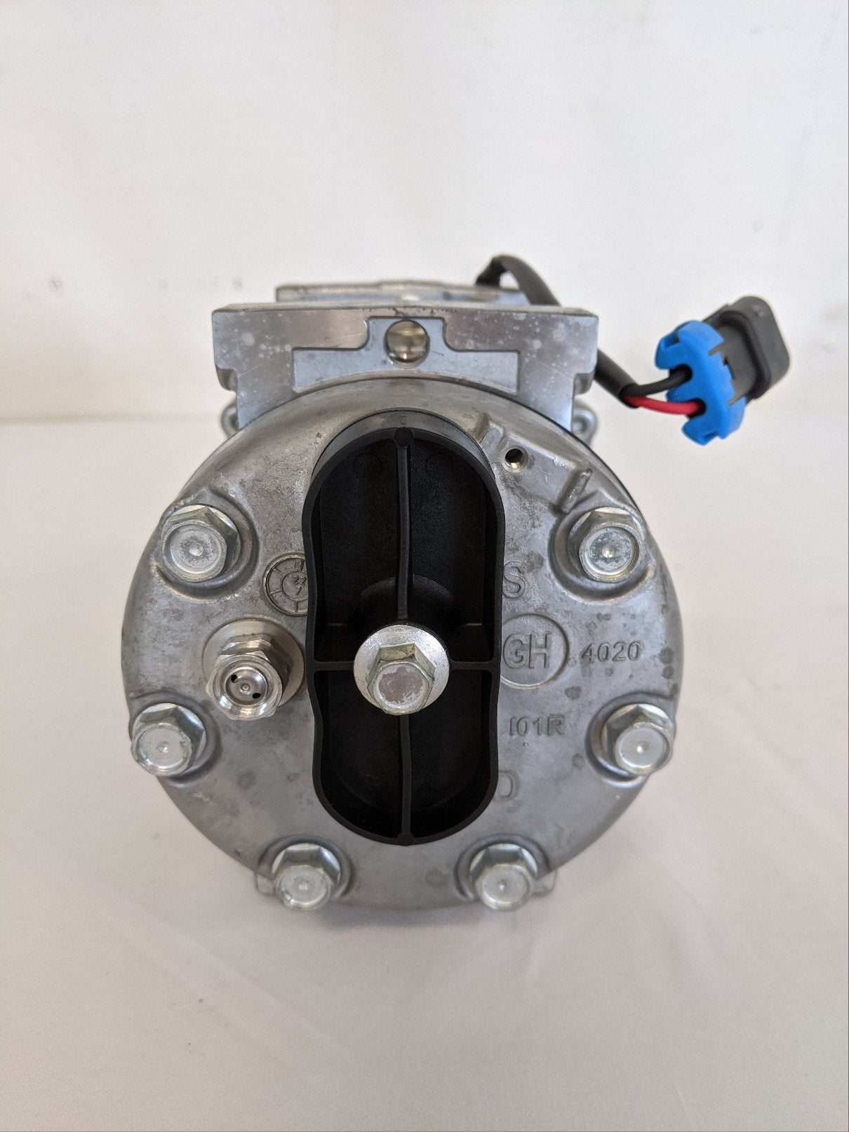 Freightliner Air Conditioning Refrigerant Compressor - P/N SKI4417