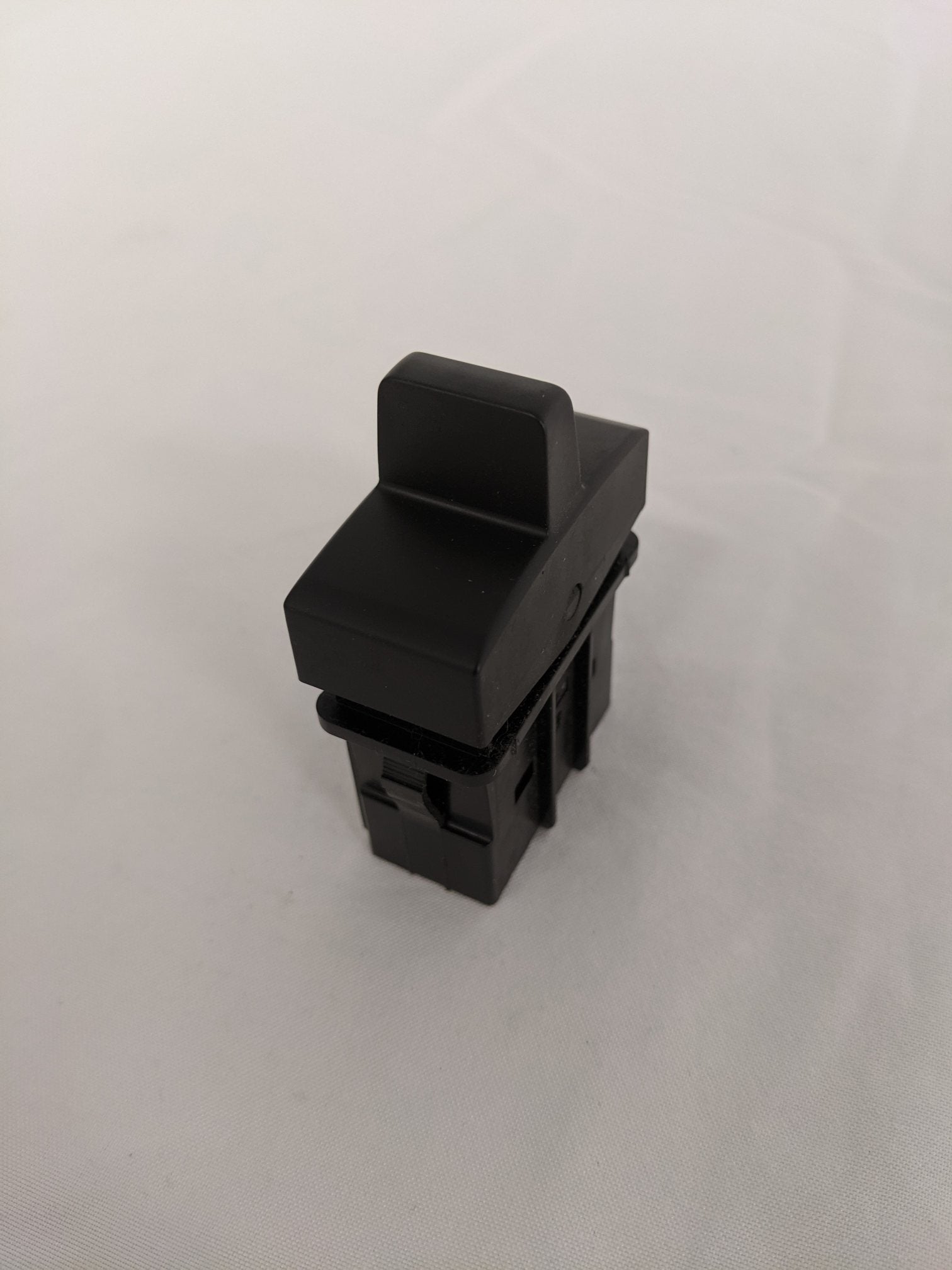 Freightliner MOM-03 Blank Multiplex MSF Rocker Switch - A66-07493-026