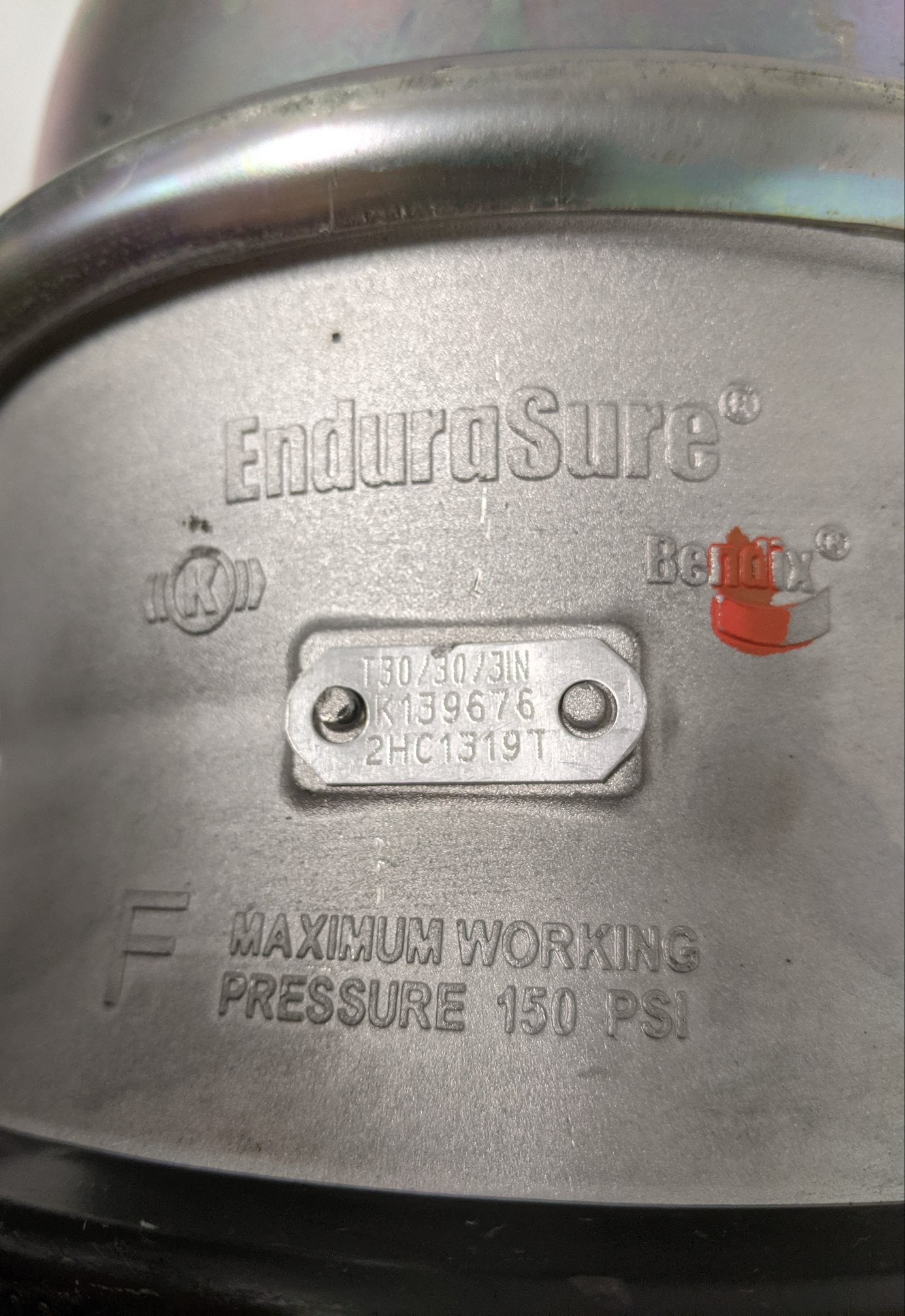 Bendix T30/30 w/ 3" Stroke WC225 Brake Chamber - P/N K139675 / K139676