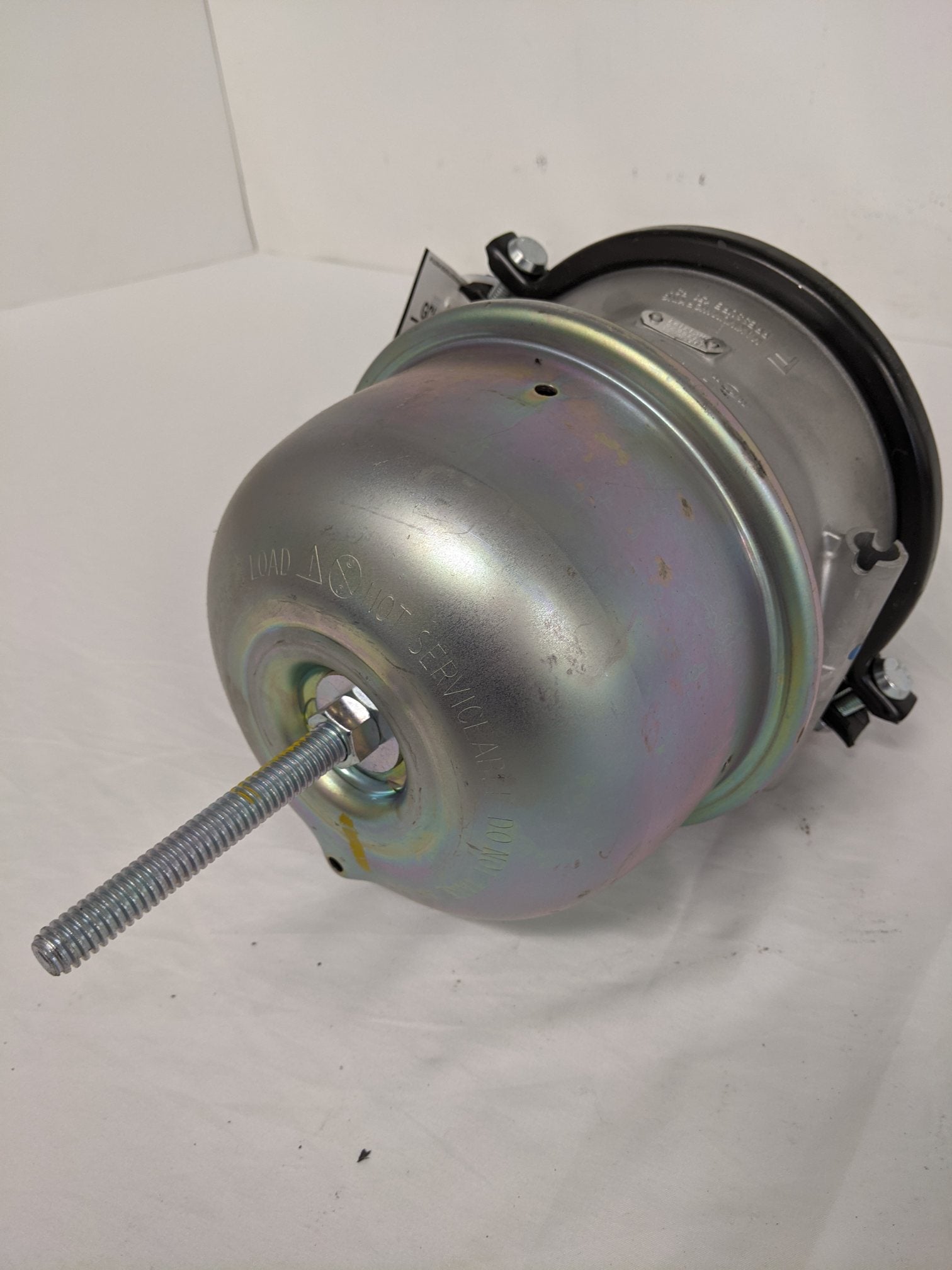 Bendix T30/30 w/ 3" Stroke WC225 Brake Chamber - P/N K139675 / K139676