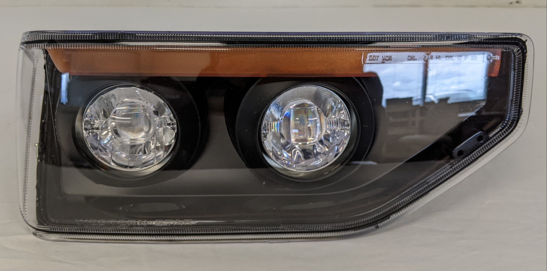 Western Star 47X / 49X Set FWD Axle RH LED Head Lamp - A66-10227-021