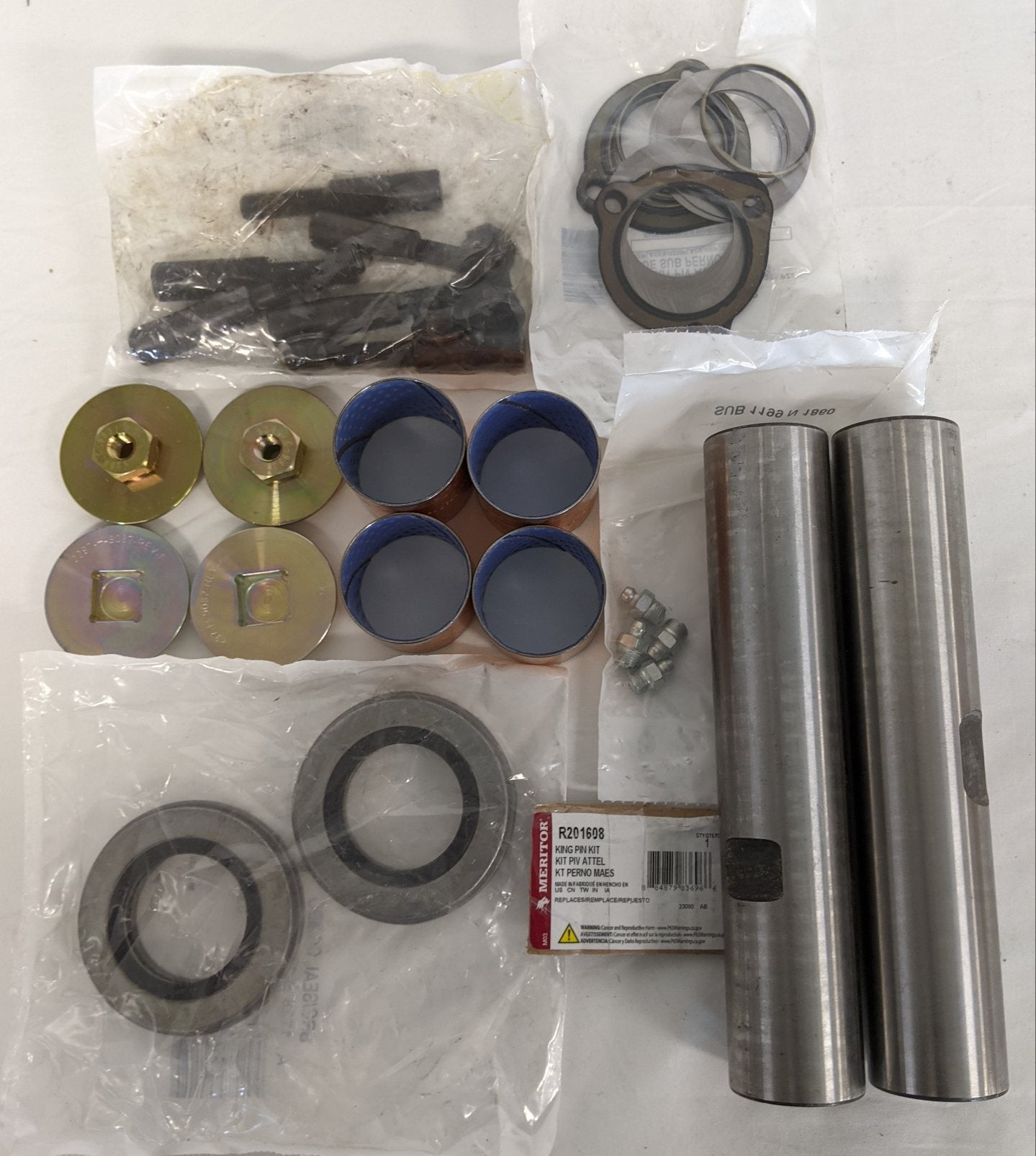 Meritor Non-Driven Front Axle King Pin Kit - P/N R201608