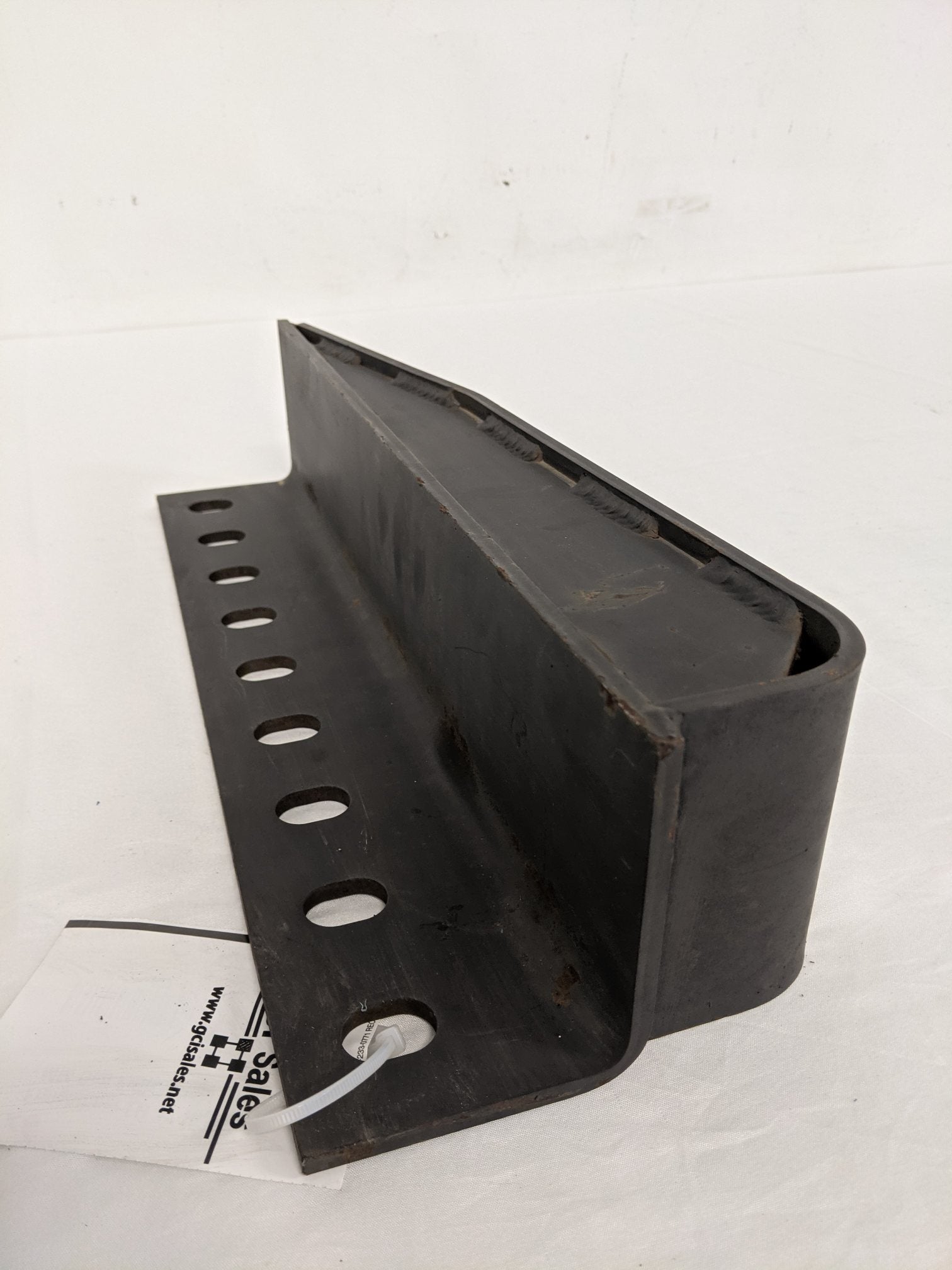 Freightliner LH 4" High 8 / 9 MM Rail Fifth Wheel Ramp - A22-47965-000