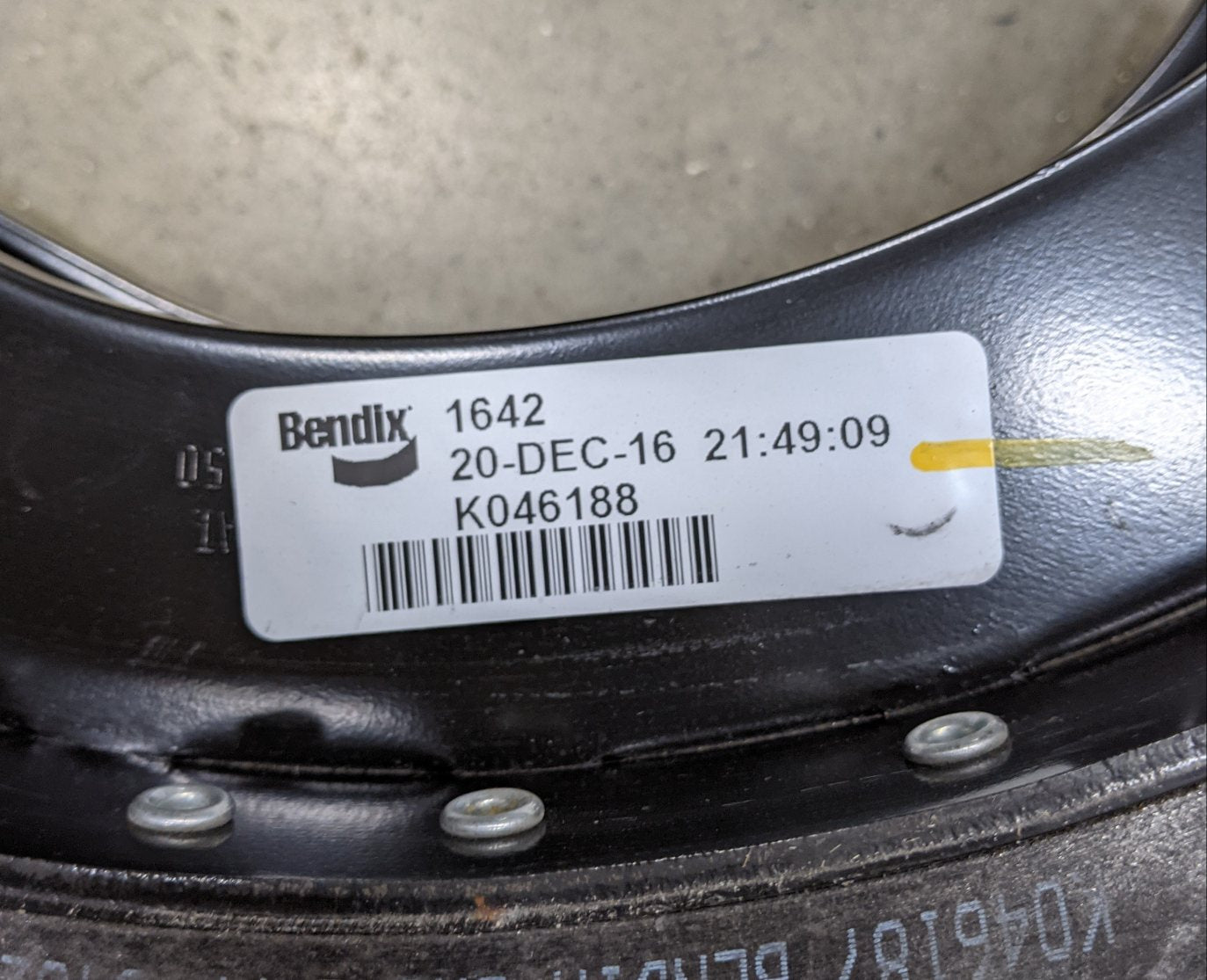 Bendix 16.5" 4719E2 BX850 5" Brake Shoe Kit - P/N K046188
