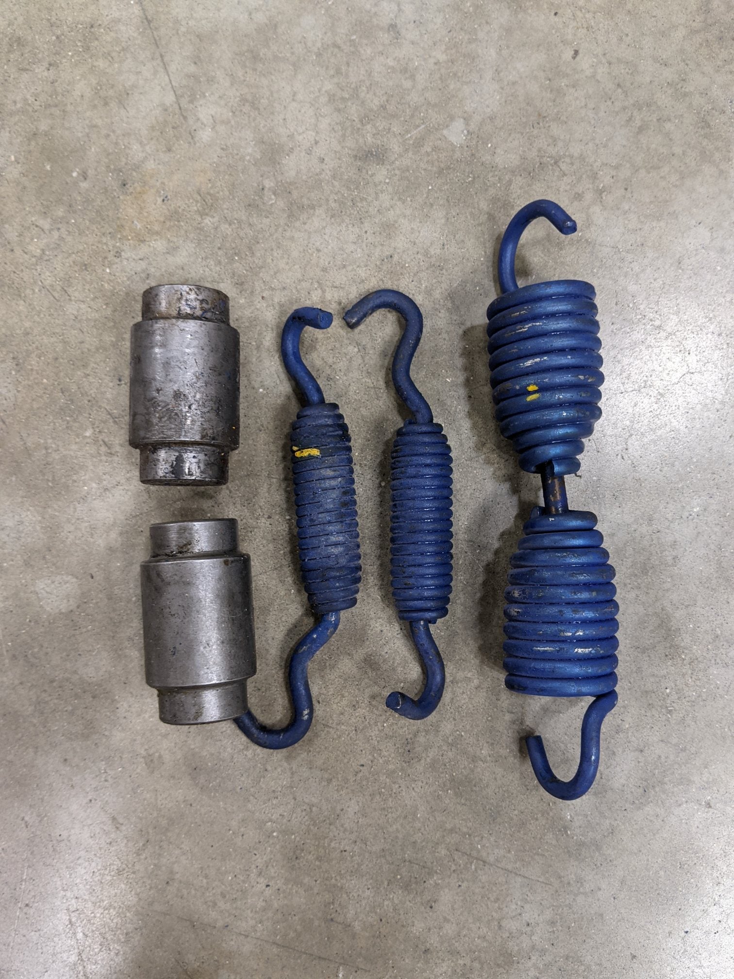 Bendix 16.5" 4709 ES600 7" Brake Shoe Kit - P/N BW 819776