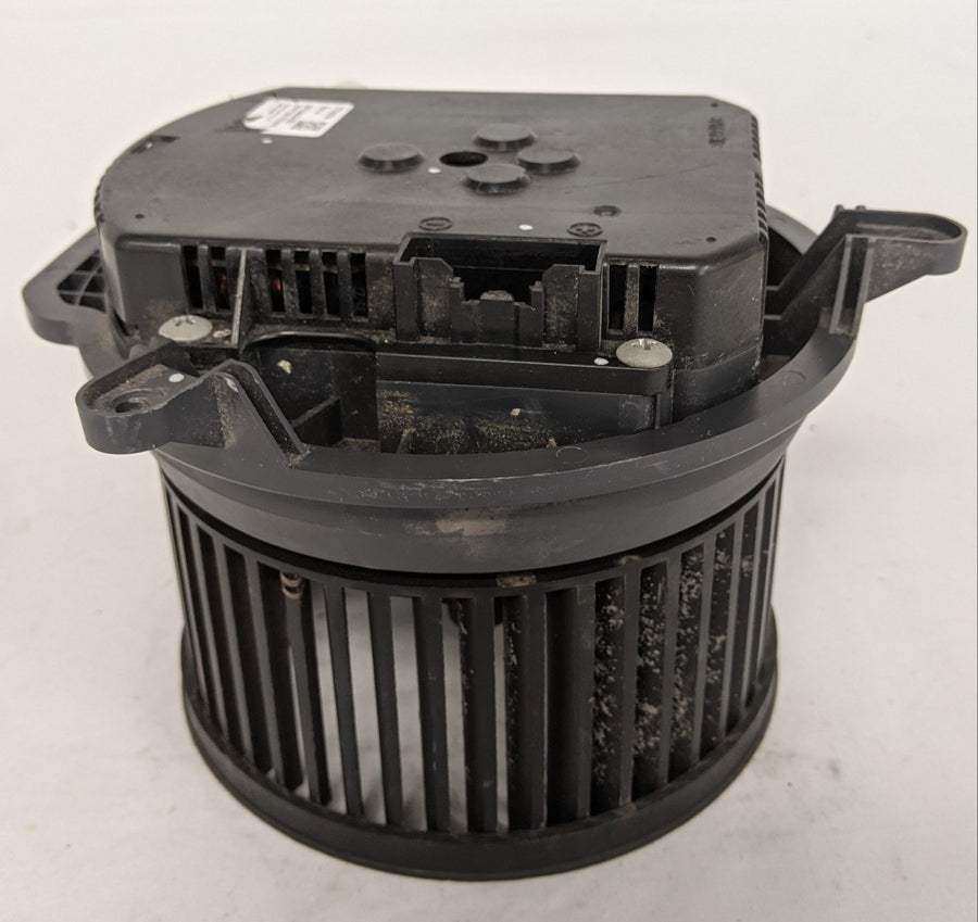 Freightliner M2 Cascadia Brushless HVAC Blower Motor - P/N T77421A