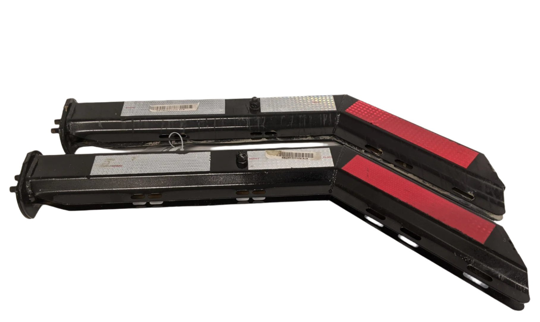 Damaged RH Rear 45 Deg Angled Mud Flap Brackets - BTS A603025WTBR