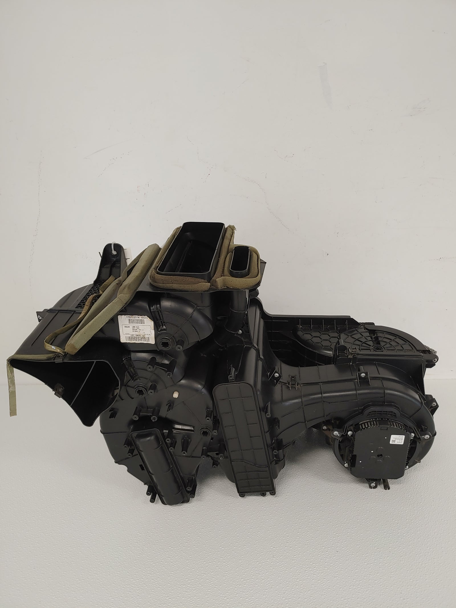 Valeo Freightliner Cascadia P3 Main Unit Cab HVAC - P/N: A22-60633-001