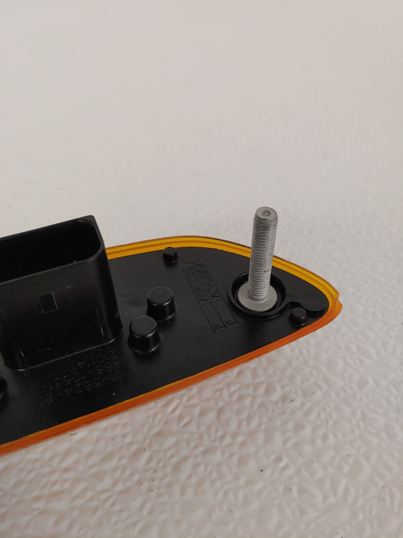 Western Star SAE Fender Mounted Marker Lamp - P/N: A66-10531-004