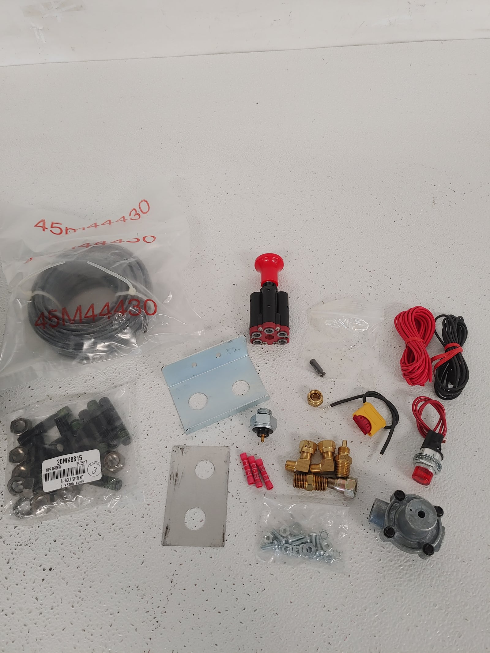 Muncie 82 Series Power Take-Off (PTO) Assembly - P/N 828S-U6819-Q1EX