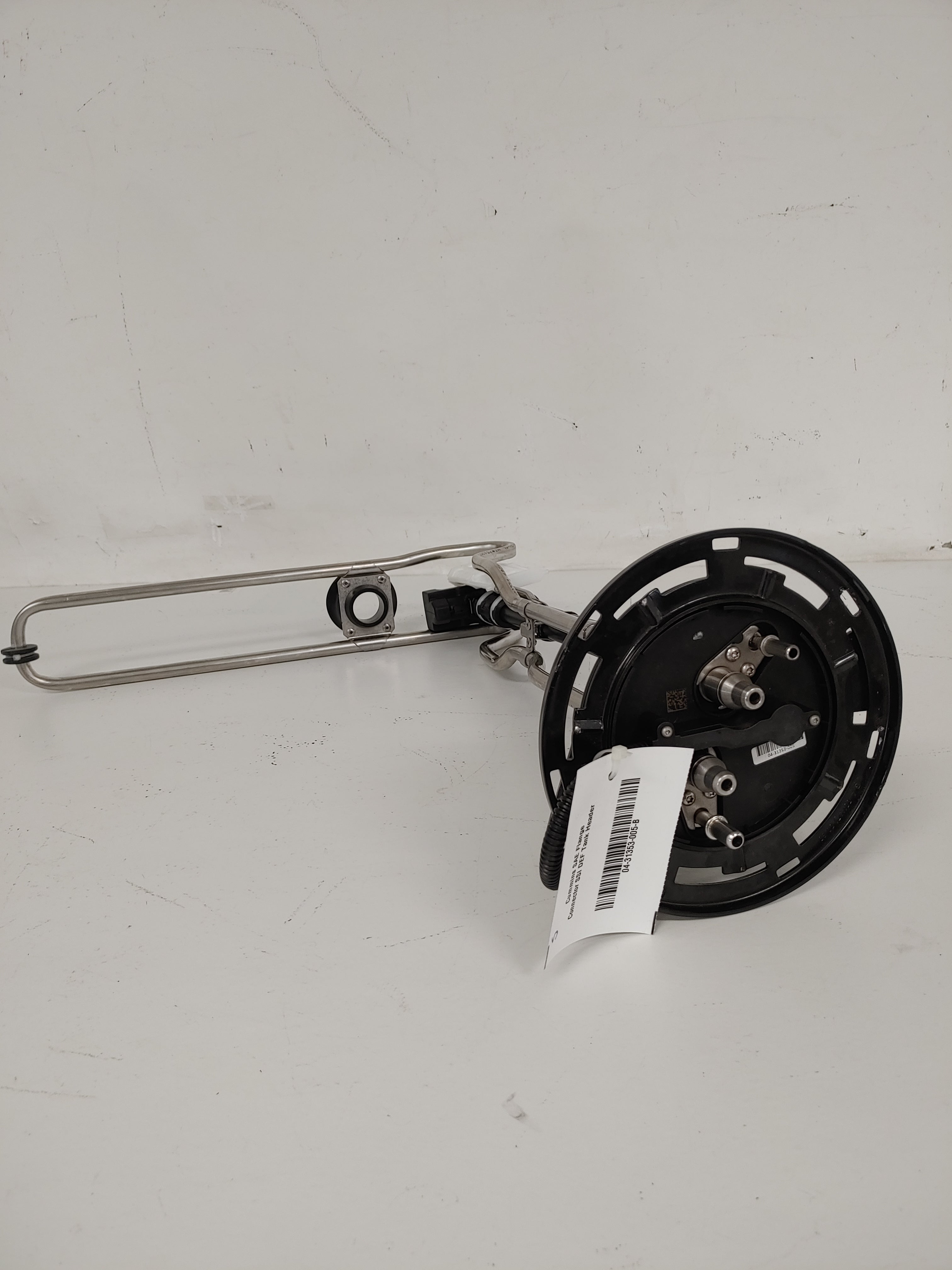 Freightliner Cummins SAE Flange DEF Tank Header - P/N 04-31353-005