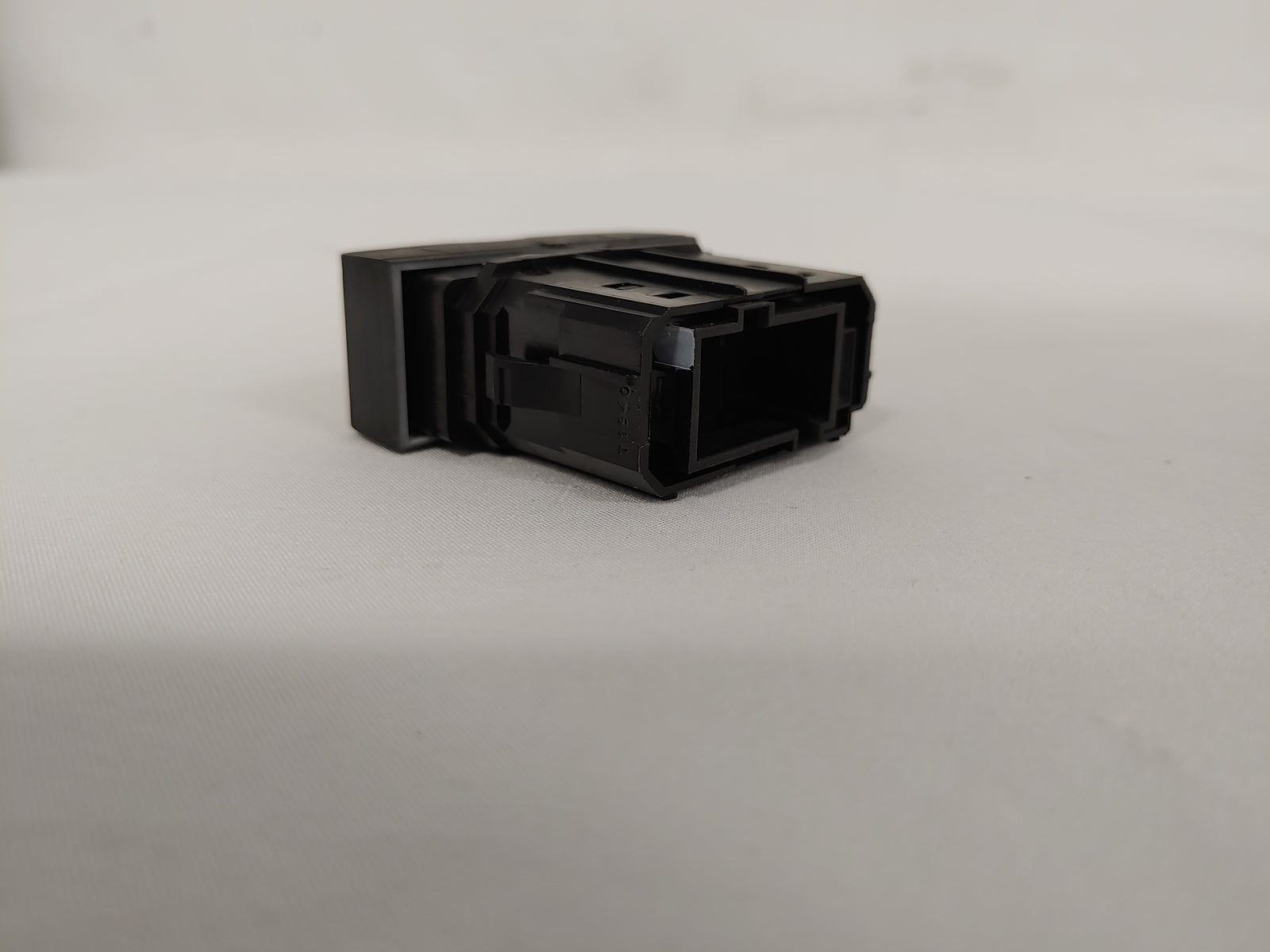 Freightliner Engine Brake LO/MED/HI Rocker Switch - P/N: A06-53782-071