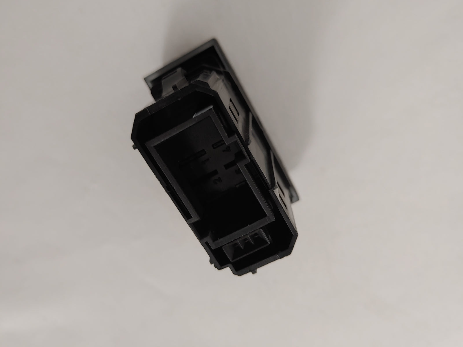 Freightliner Engine Brake LO/MED/HI Rocker Switch - P/N: A06-53782-071