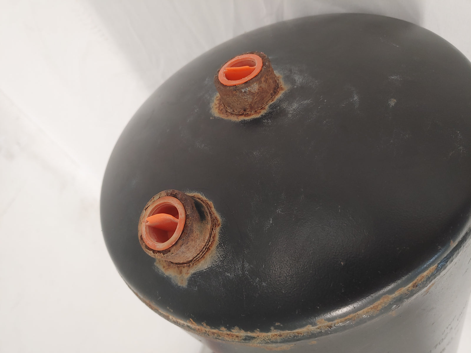 Used Freightliner 9" 1350 cu. in Steel Air Tank - P/N: 12-17023-002