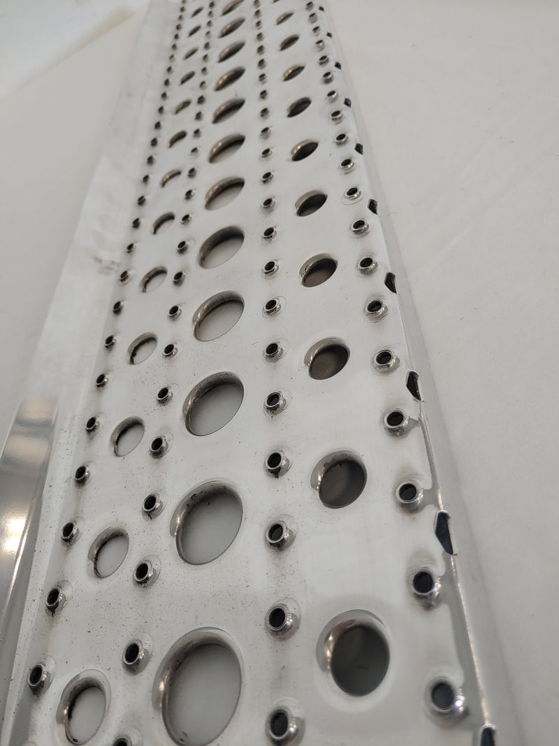 Freightliner LH 32½ Inch Polished Tread Step - P/N: 22-68079-102